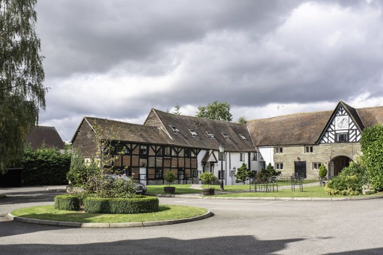 Karma Salford Hall - Visit Evesham