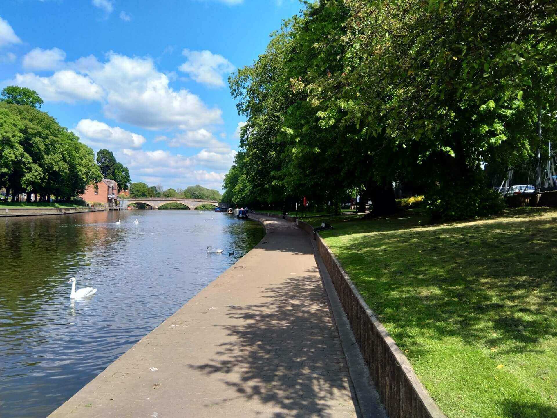 Waterside Gardens & Workman Gardens - Visit Evesham